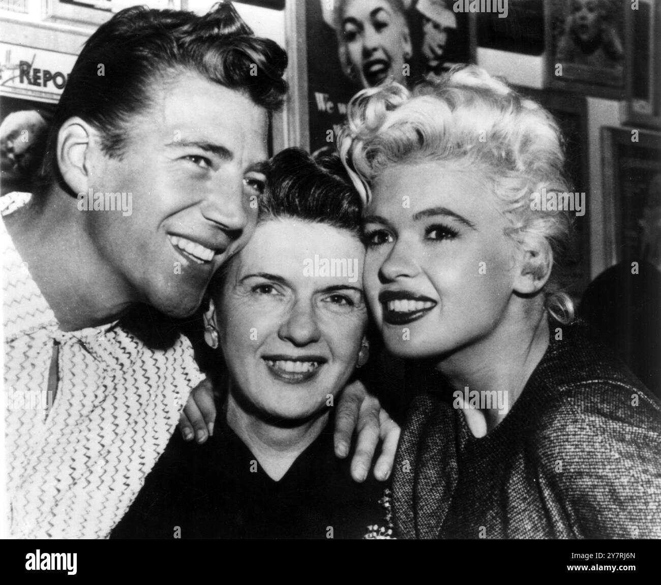 WEDDING PICTURE NEARS COMPLETIONHollywood, California, USA : Actress ...