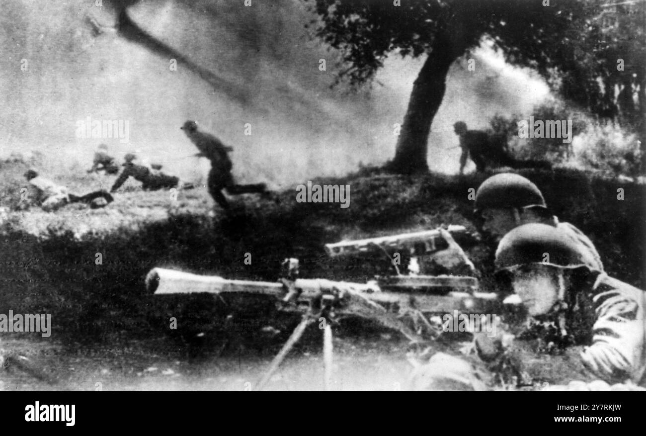 Soviet ww2 weapon infantry Black and White Stock Photos & Images - Alamy