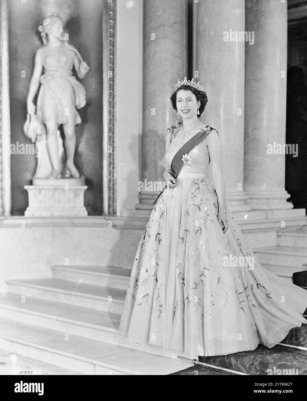 TO RELEASE ON 14 DECEMBER, 1953. Royal Command Portrait by Baron: H.M ...