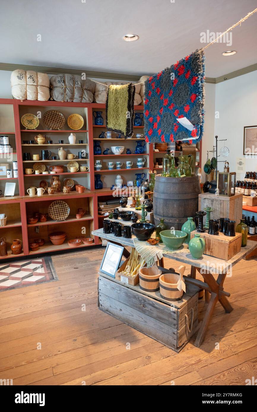 18th century store interior hi-res stock photography and images - Alamy