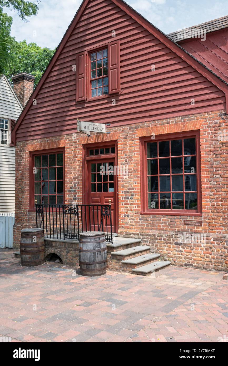 Milliner shop hi-res stock photography and images - Alamy