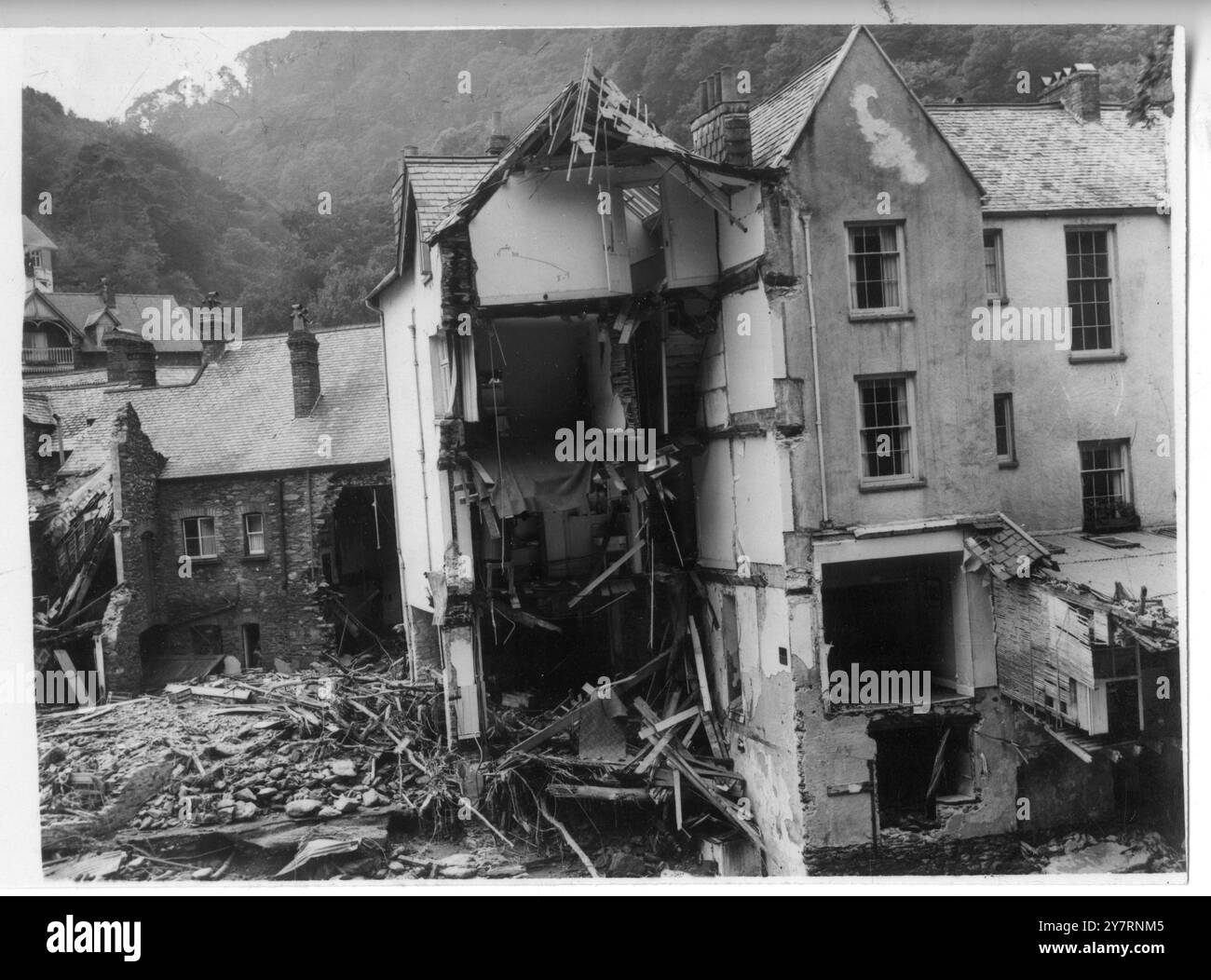AFTERMATH OF THE FLOODS. LYNMOUTH, DEVON: The floods subside leaving ...