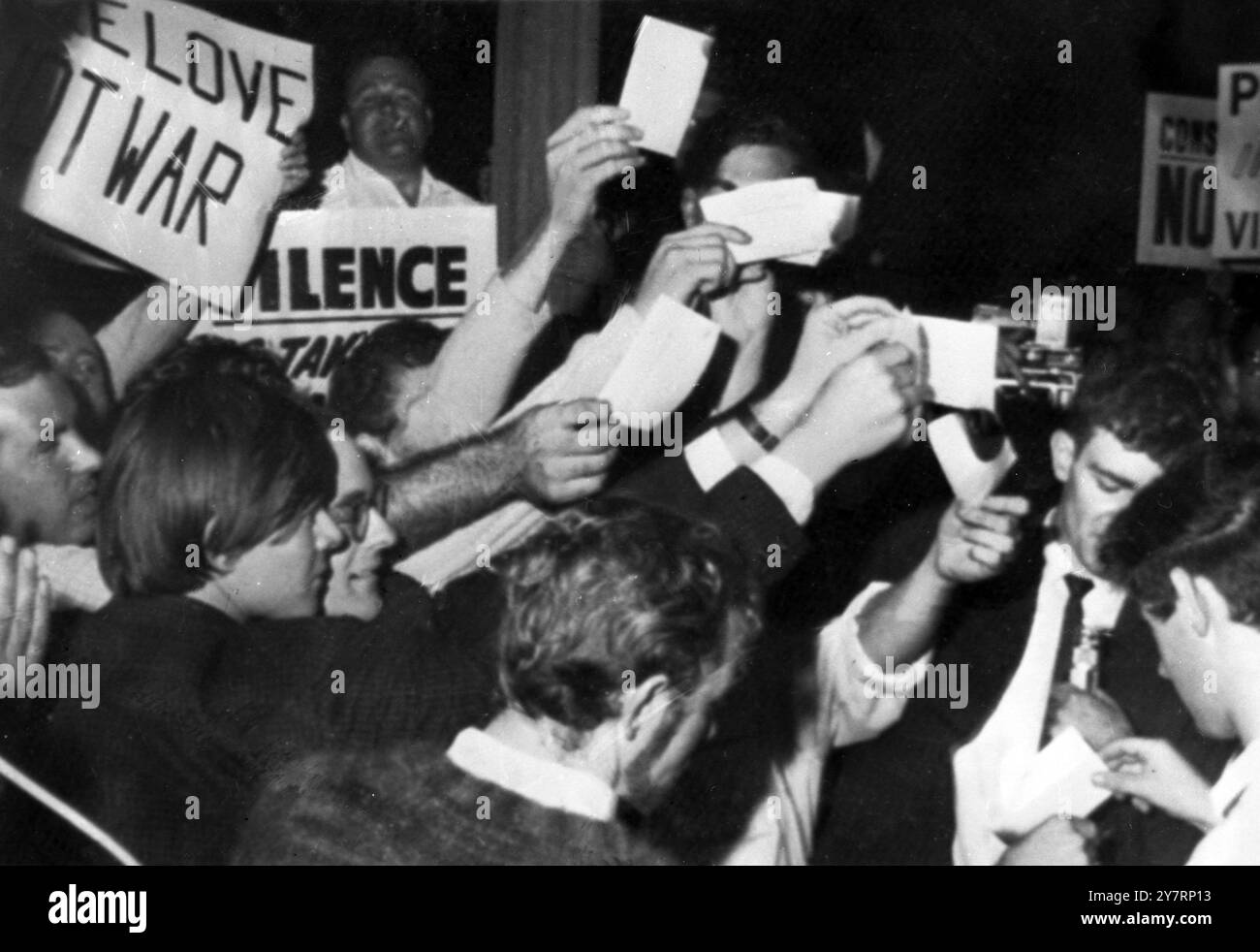 Draft cards burn vietnam war hi-res stock photography and images - Alamy