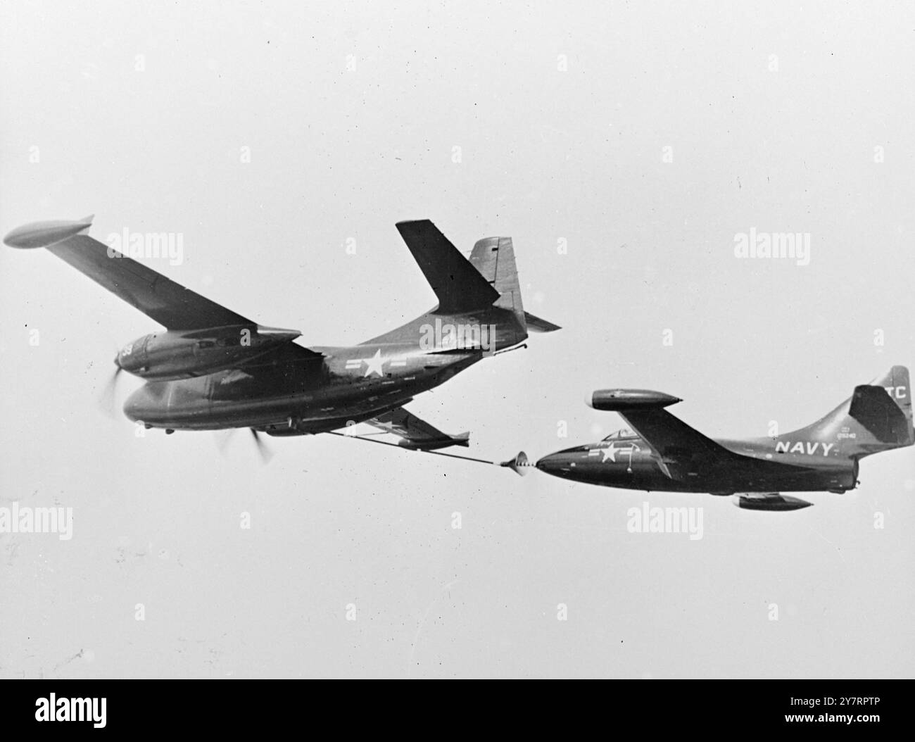 Combat refueling Black and White Stock Photos & Images - Alamy