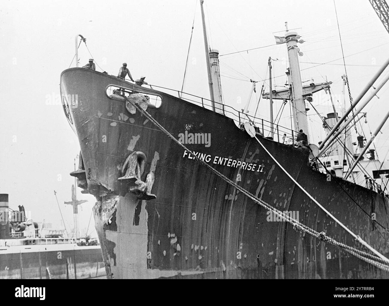 FLYING ENTERPRISE II IN COLLISION - 8 - 20.8.53. - The 8,252-ton ...