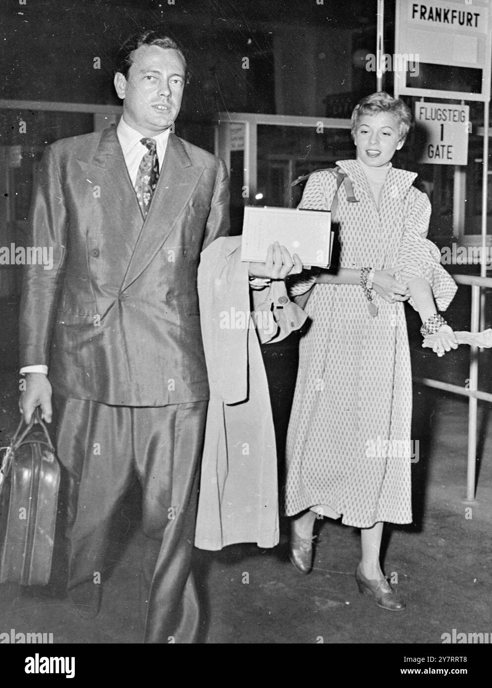 THE ACTRESS AND THE LORDPhoto shows Leaving from Munich airport for a ...