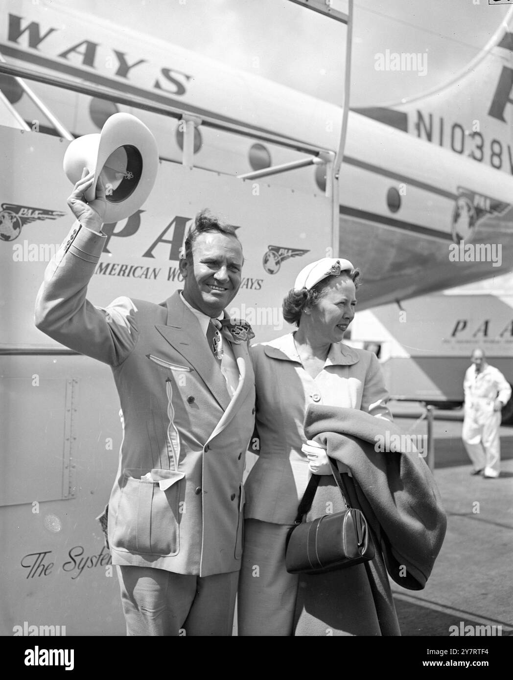 WORLD'S NO I COWBOY STAR ARRIVES. 18.7.53. GENE AUTRY, the world's No I ...