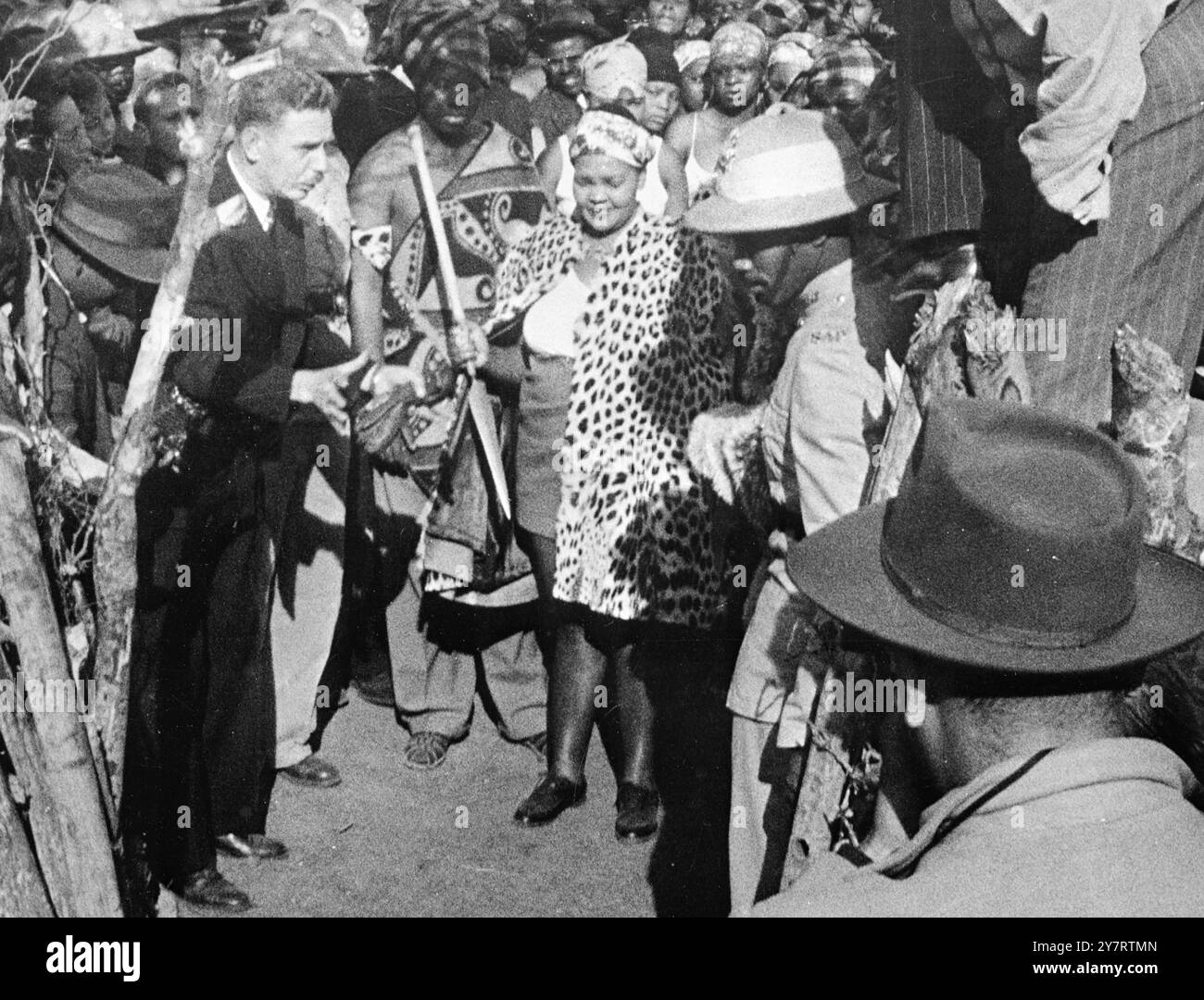 THOUSANDS CROWD ALTAR AS CHILDREN OF NATIVE CHIEFS WED 13.7.53 ...
