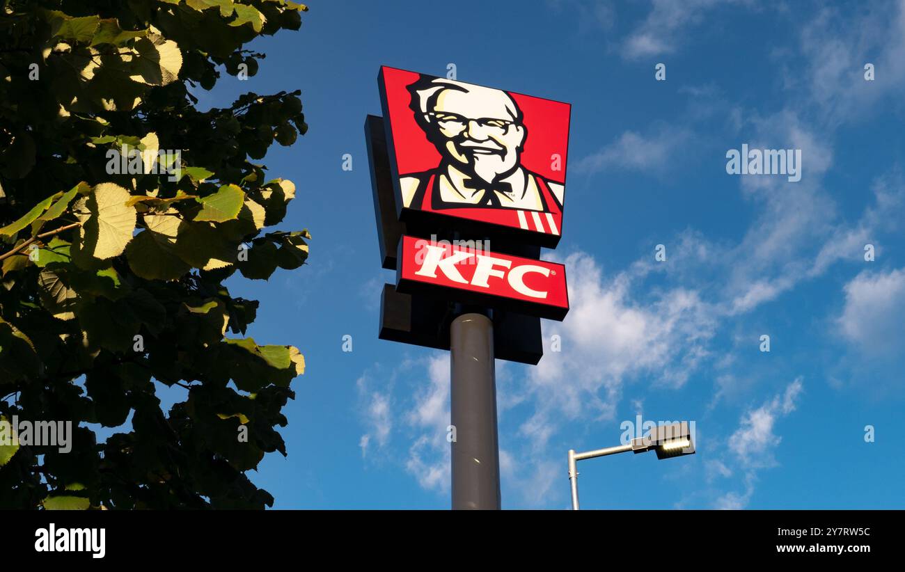 Kfc banner hi-res stock photography and images - Alamy