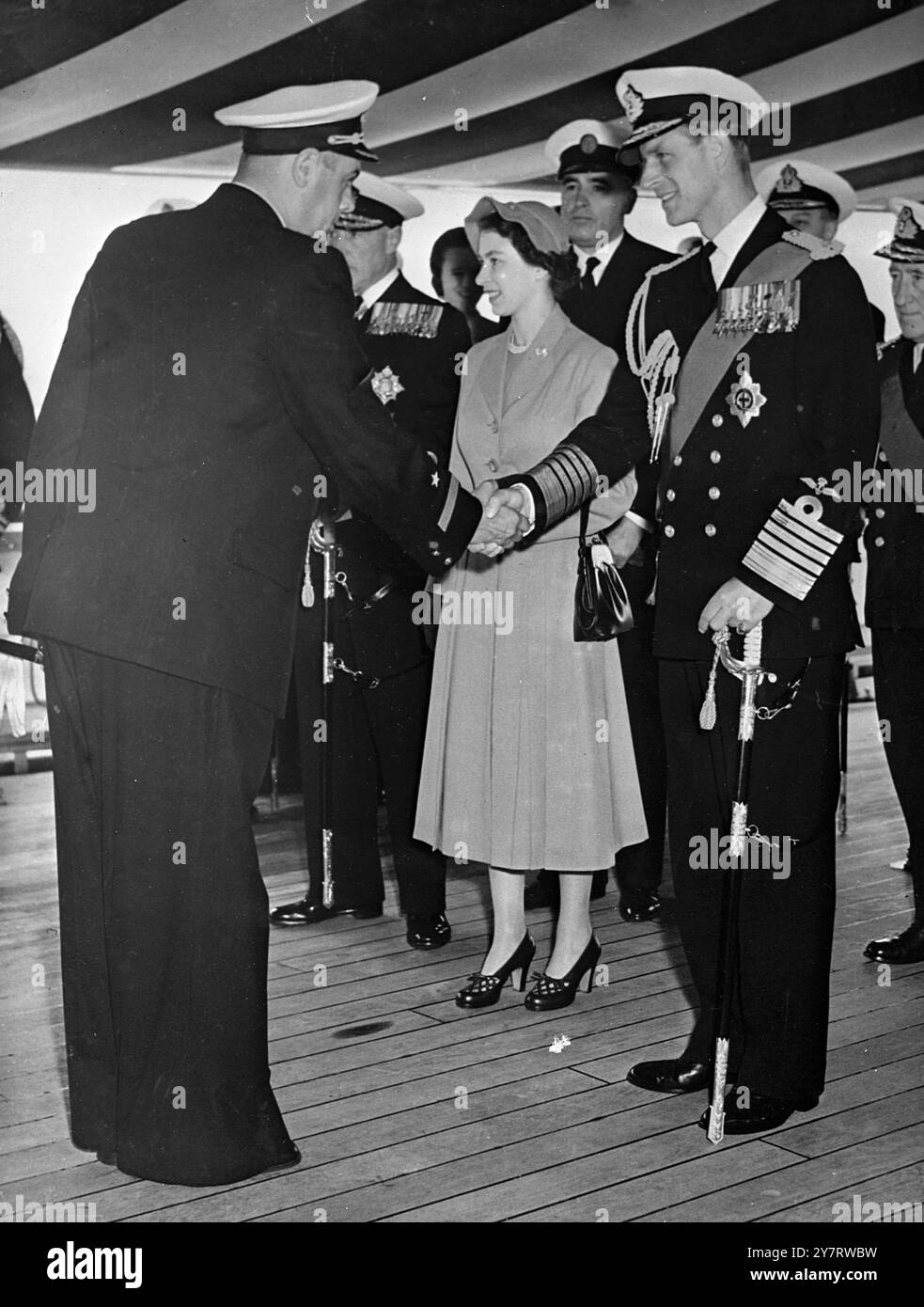 PHILIP PRC - QUEEN RECEVING RUSSIAN CAPTAIN - 19525 Stock Photo - Alamy
