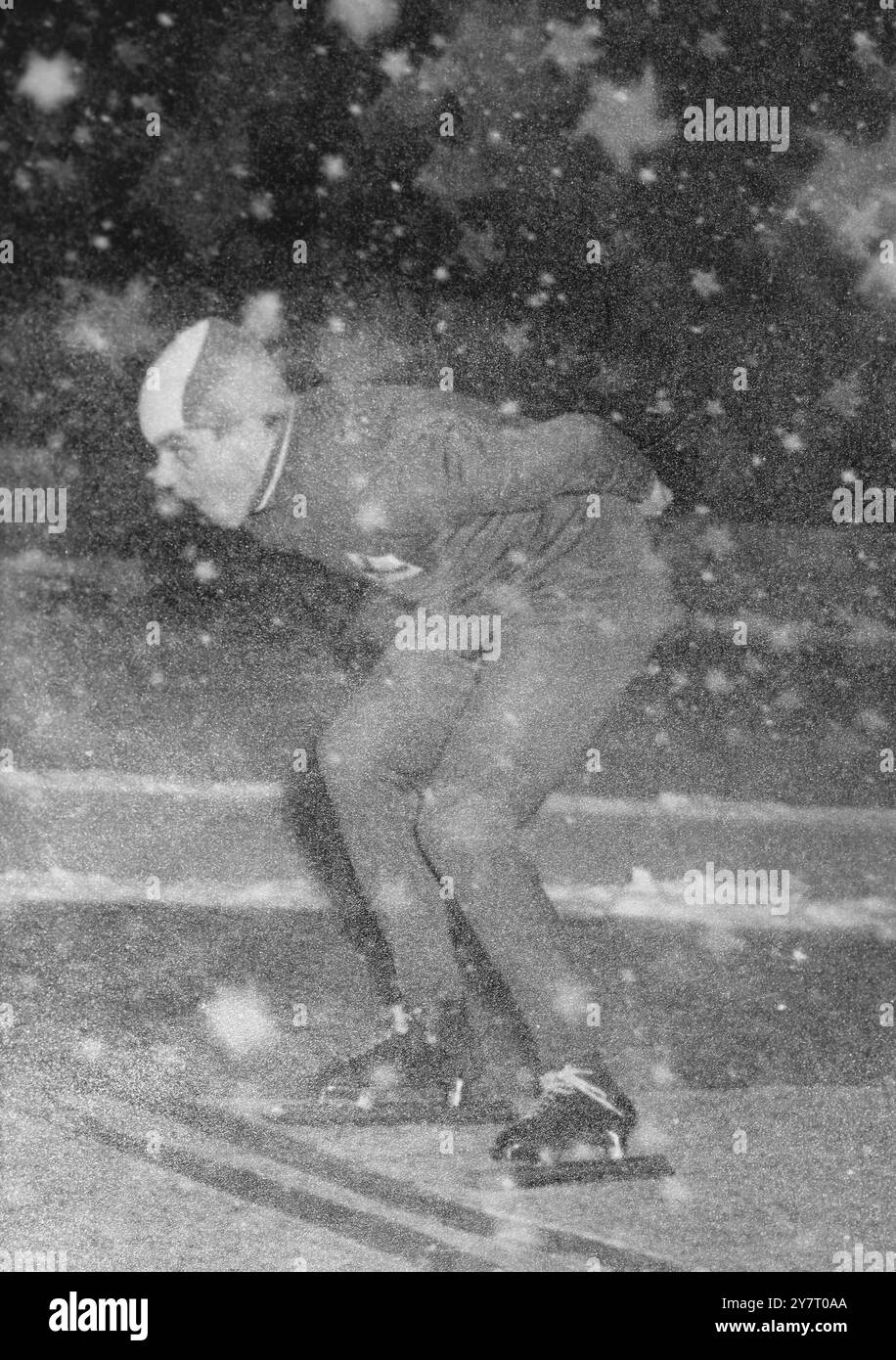 OLYMPICS - SPEED SKATING EVENTS - Norway - 1952 Stock Photo - Alamy