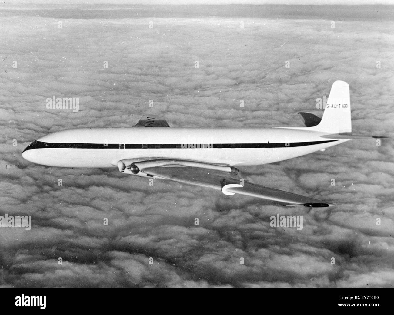 MORE POWERFUL JET COMET' STARTS TRIALS. 20.2.52. The first de Havilland ...