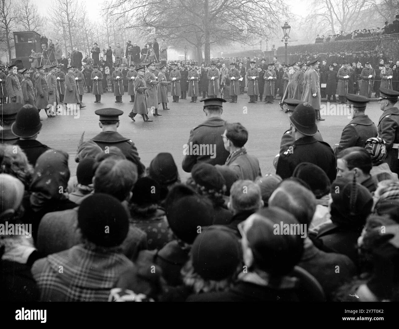 GEORGE VI KING - FUNERAL PROCESSION THROUGH LONDON - United Kingdom ...
