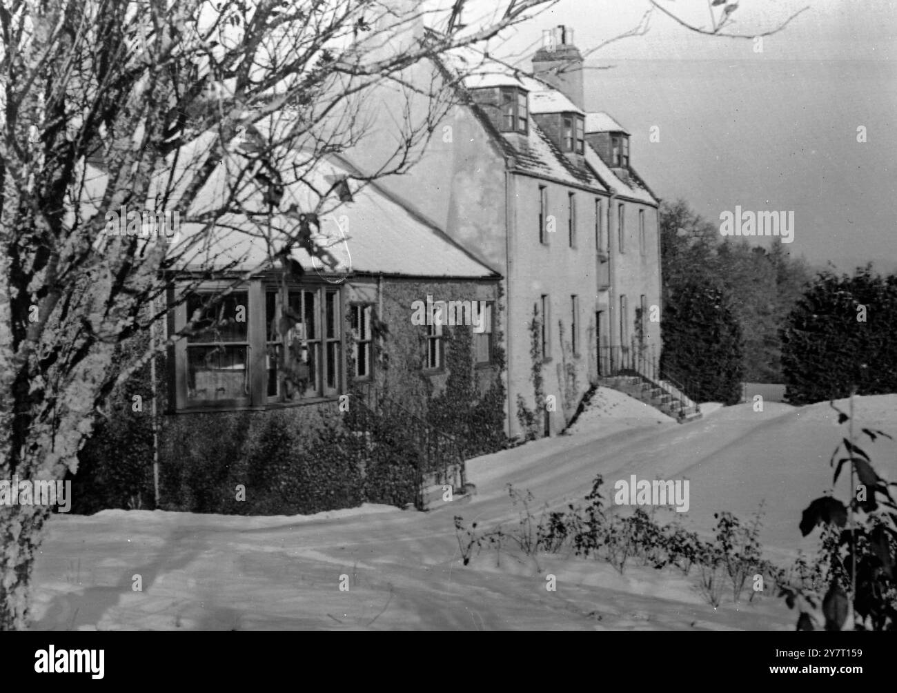 59681 BIRKHALL HOUSE SCOTLAND AFTER SNOWSTORM. JAMES REID Stock Photo ...