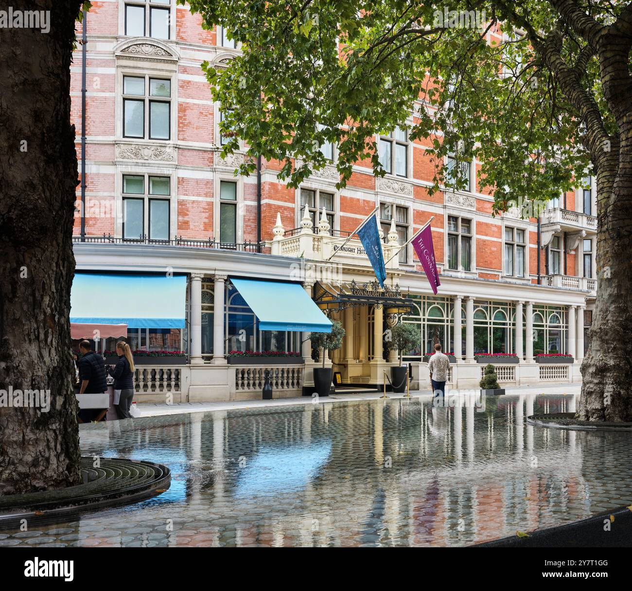 Connaught hotel, Mayfair, London, England Stock Photo - Alamy