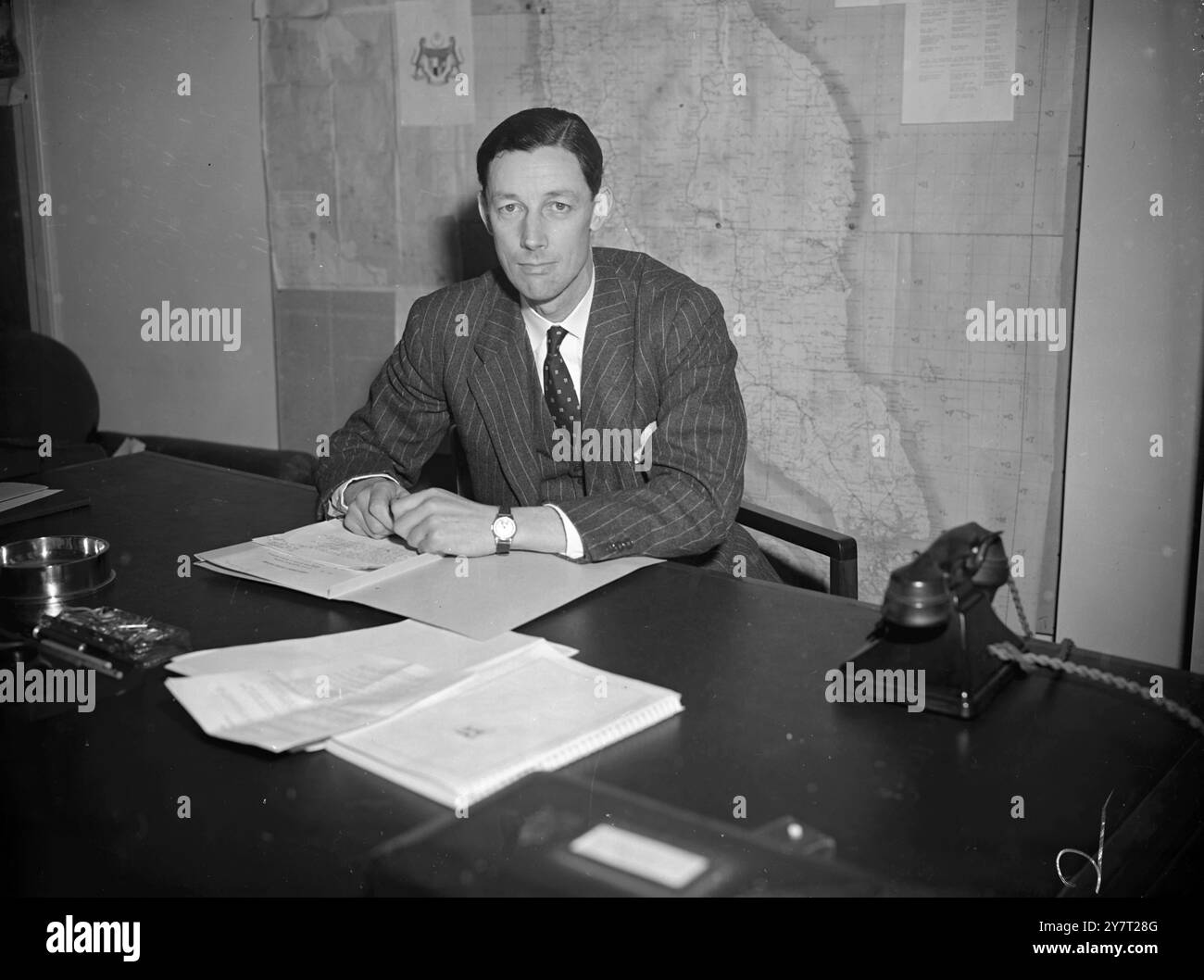 WILL FLY TO MALAYA AS NEW HIGH COMMISSIONER'S DEPUTY 4-2-52 Mr. Donald ...