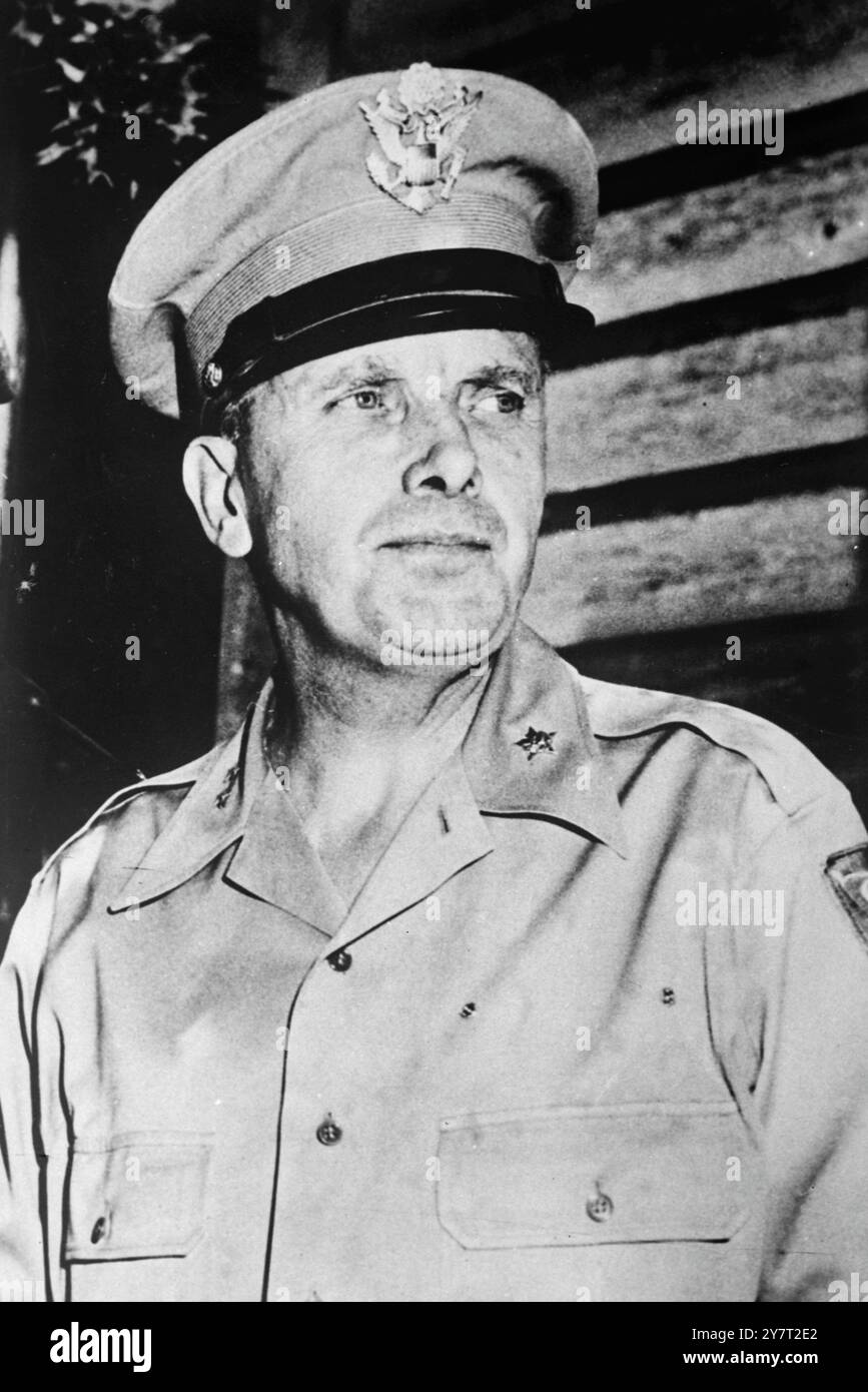 Lieutenant general almond hi-res stock photography and images - Alamy