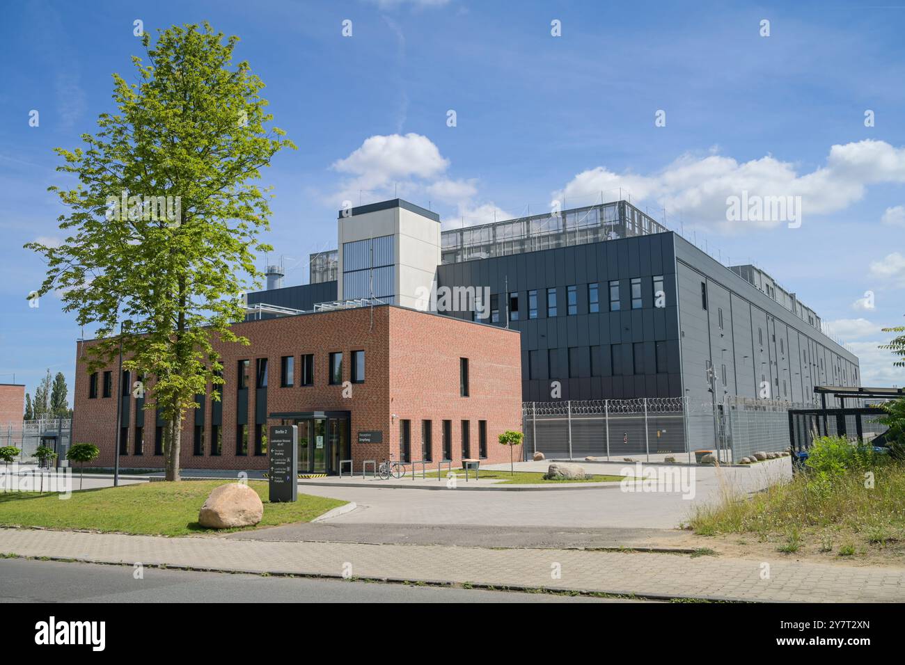 Rechenzentrum Berlin 2 NTT Global Data Centers, Marienpark, Lankwitz ...