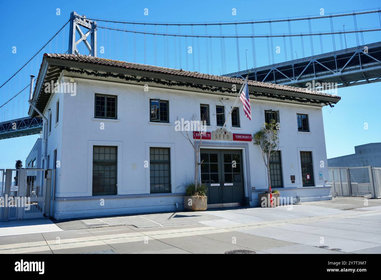 San Francisco Fire Department Fire House, Engine 35, Fireboat 1, with ...