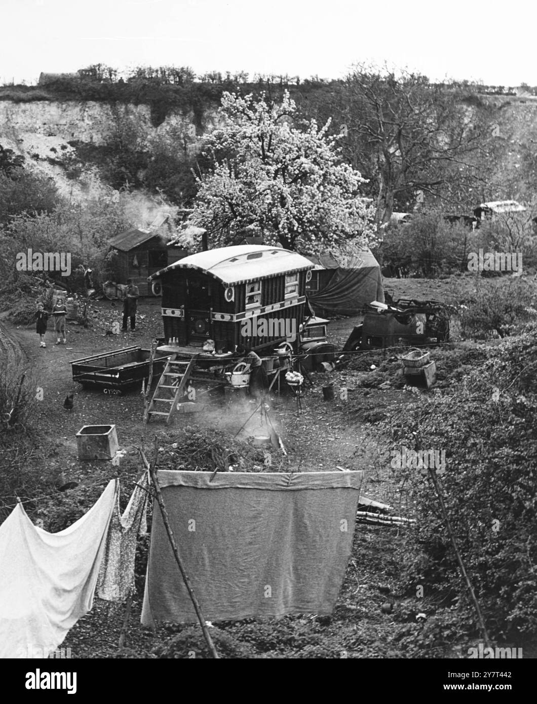 A traditional Reading wagon in the middle of a Roma camp in Ruxley ...