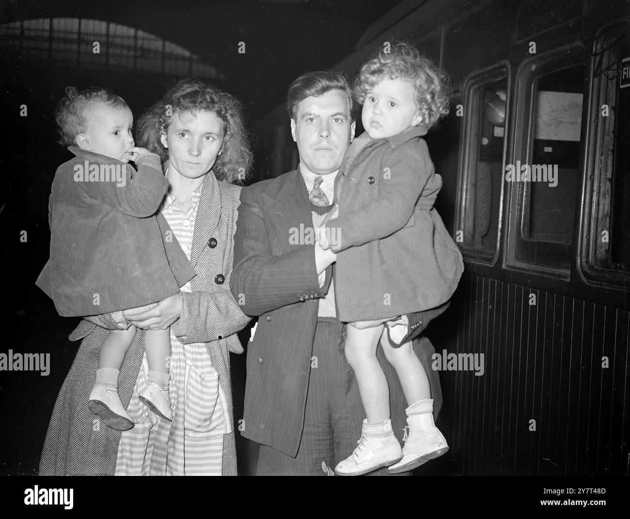 SAVED FROM MINED CHANNEL STEAMER Passengers saved from the Belgium ...