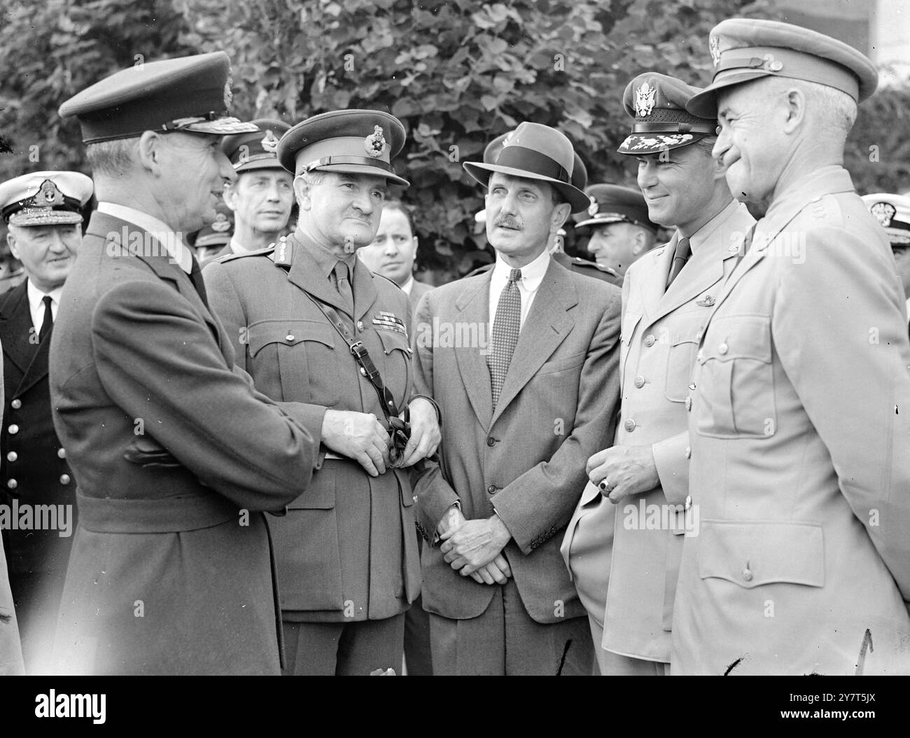 Air force leaders meet hi-res stock photography and images - Alamy