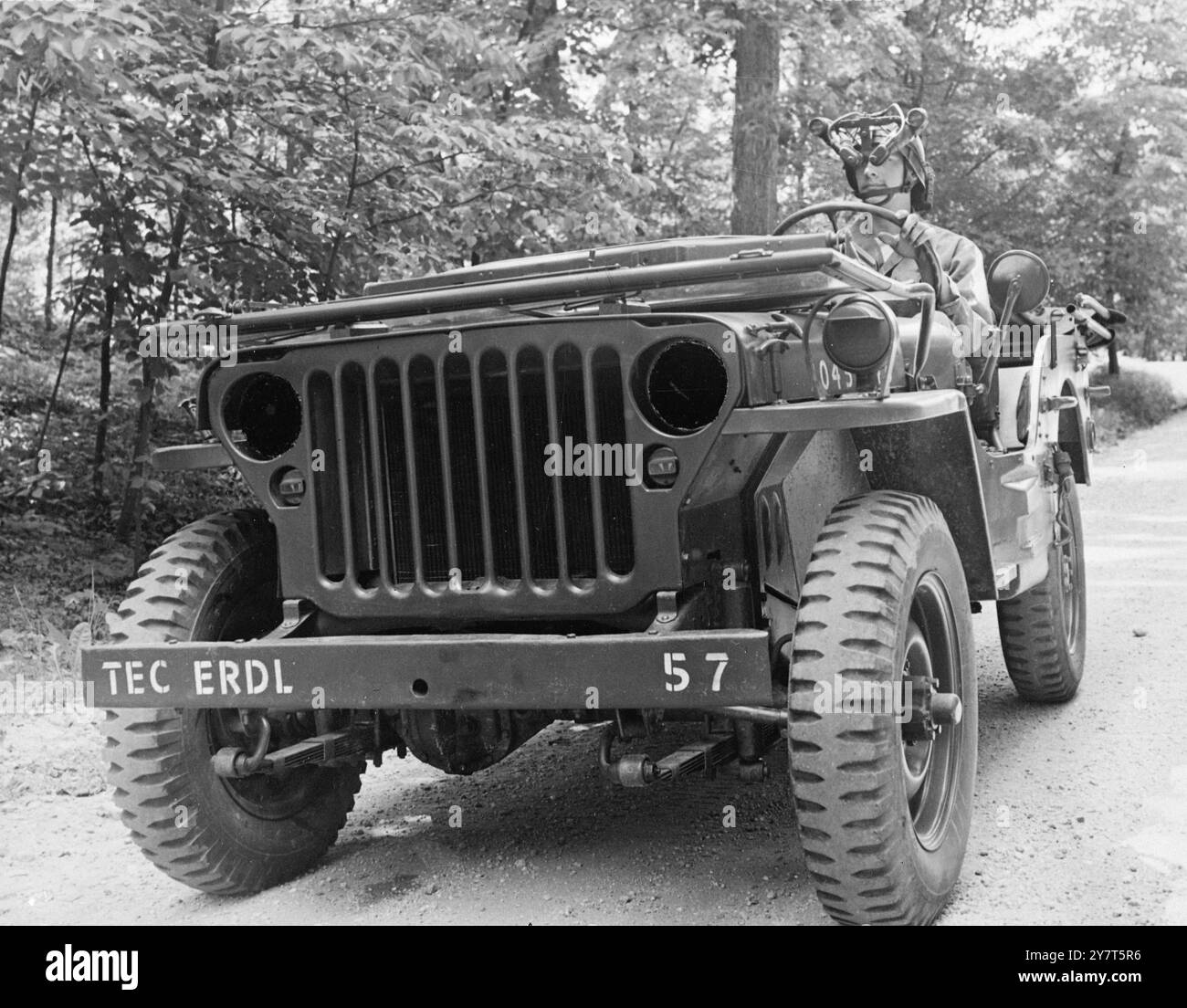 INVISIBLE LIGHT PUTS U.S. SOLDIER ' ON TARGET ' AT NIGHT . The sniper ...