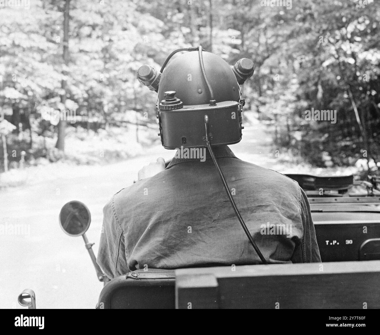 INVISIBLE LIGHT PUTS U.S. SOLDIER ' ON TARGET ' AT NIGHT . The sniper ...