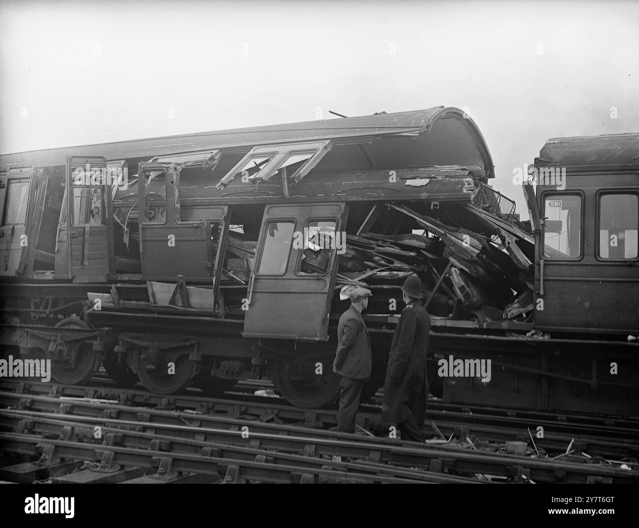 Train with more than one engine hi-res stock photography and images - Alamy