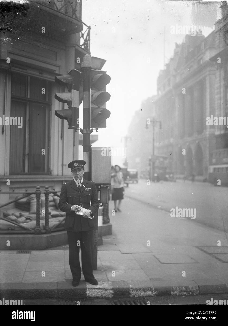 JIM MOLLISON IN LONDON AS FERRY PILOTPhoto shows: Jim Mollison, the ...