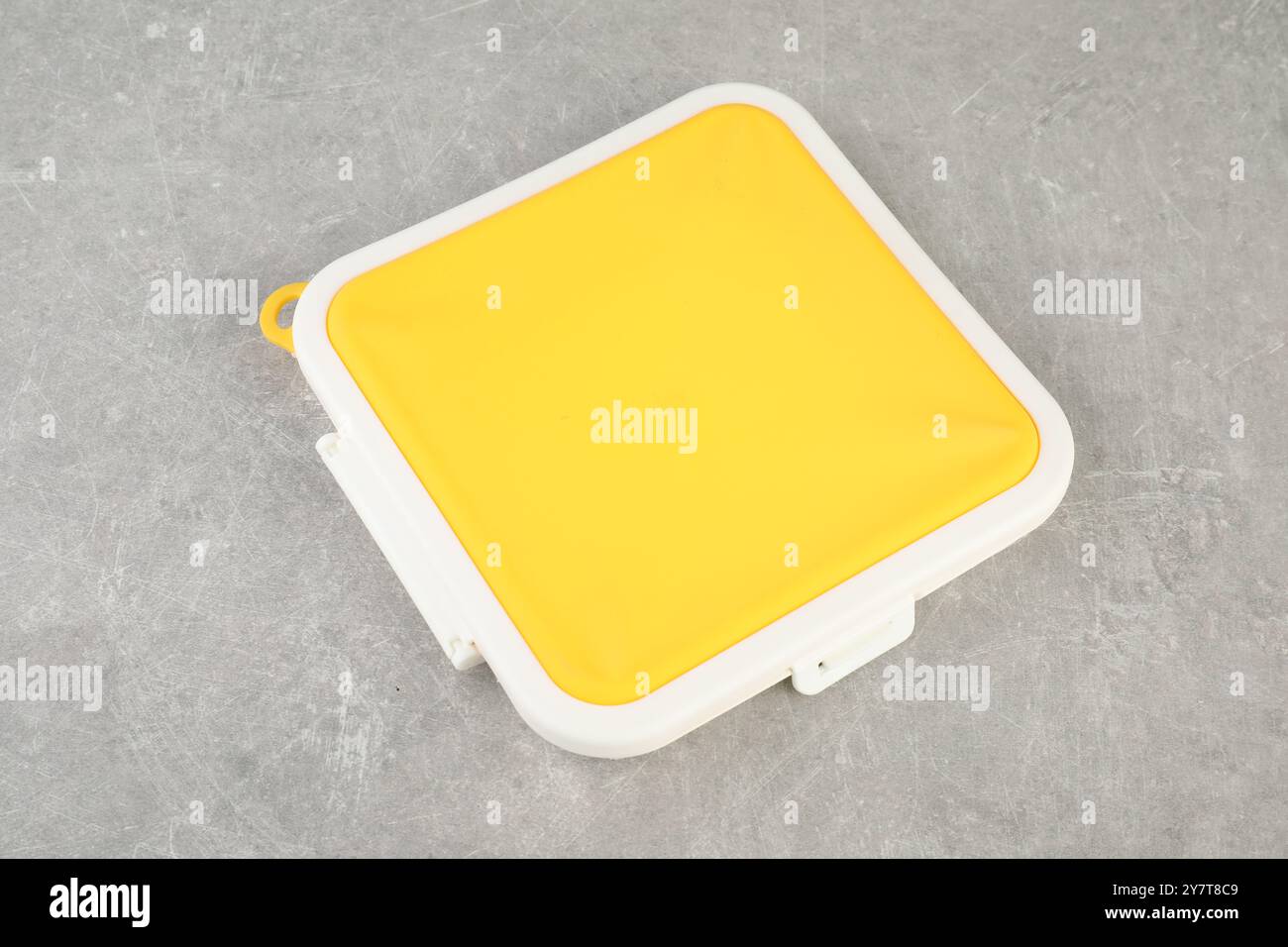 One plastic sandwich box on light grey table Stock Photo - Alamy