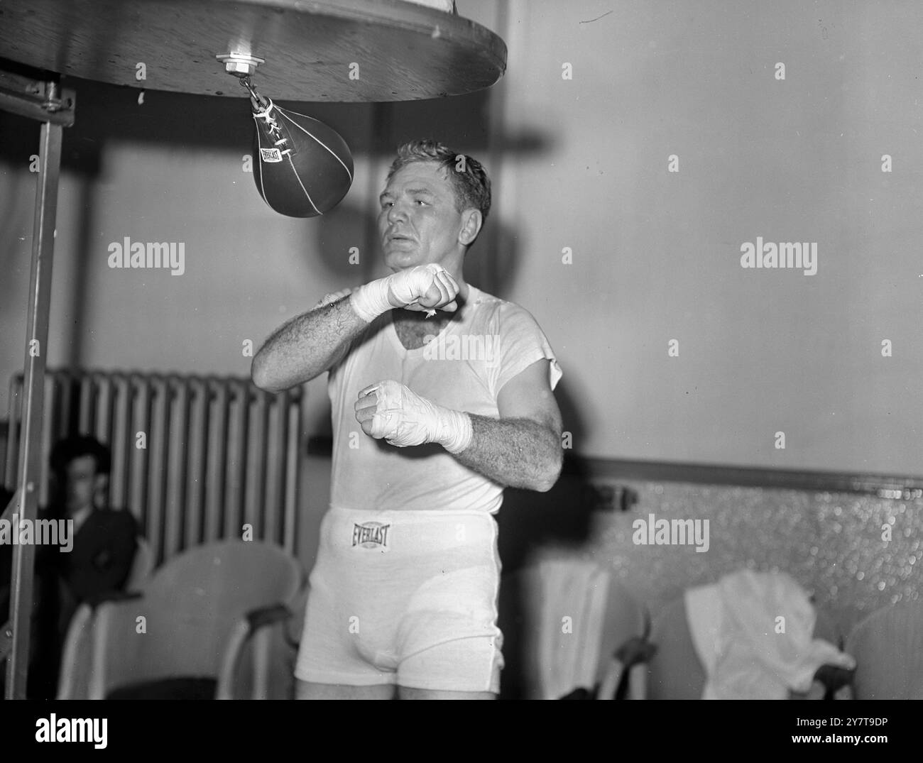 HERE'S ONE FOR BRUCE - Appearances are deceptive - Lee Savold, America ...