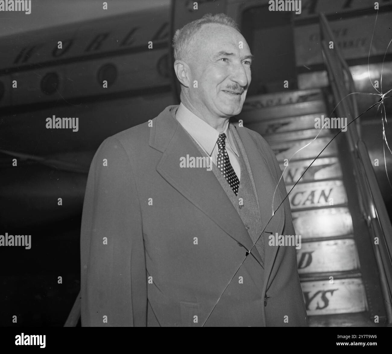 General Harold R Harris . The new Vice Chairman of Pan American Airways ...