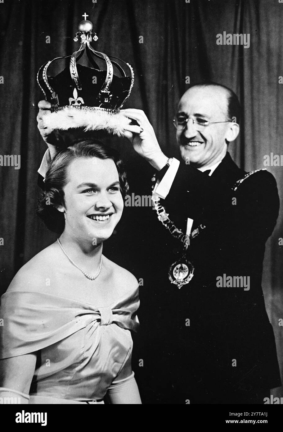 ISLAND QUEEN 24 May 1950 Crown that will sit lightly on a smiling ...