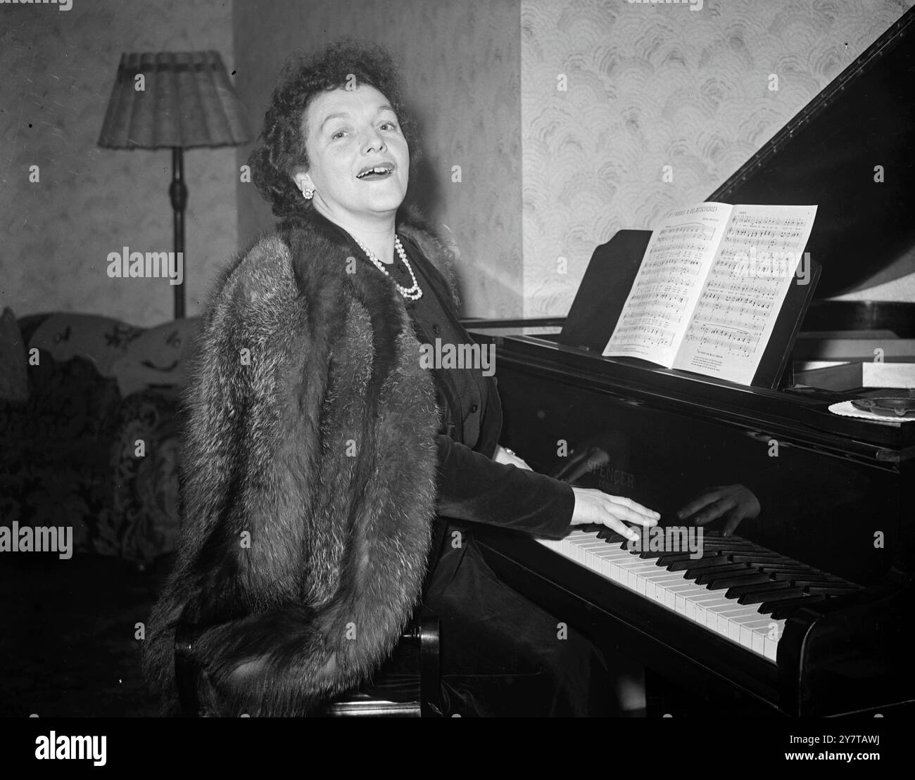 AMBASSADOR'S WIFE FOR ' VARIETY BANDBOX ' Shown rehearsing in London ...