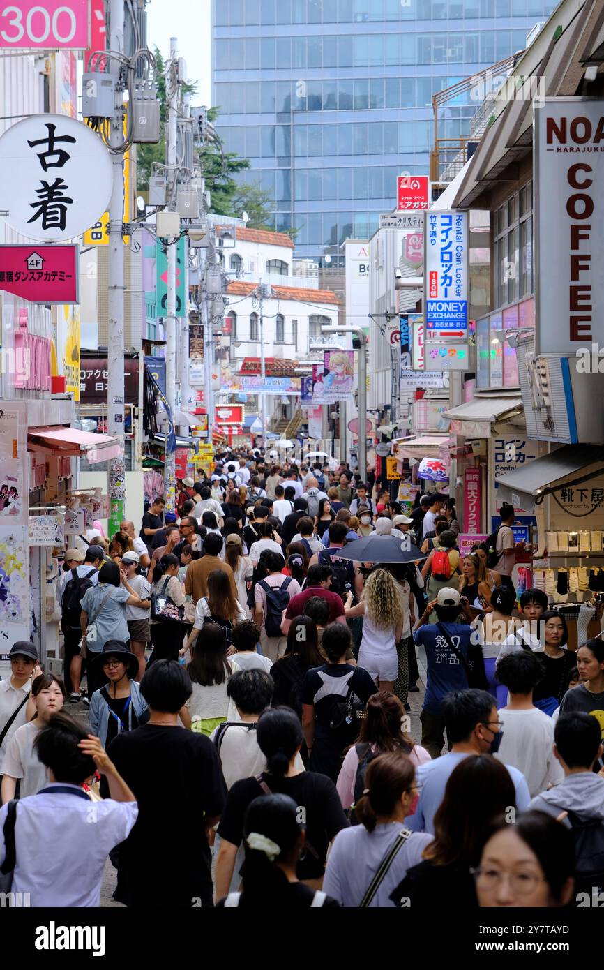 Crowded Takeshita Street, a popular hang out for Japanese teenagers and ...