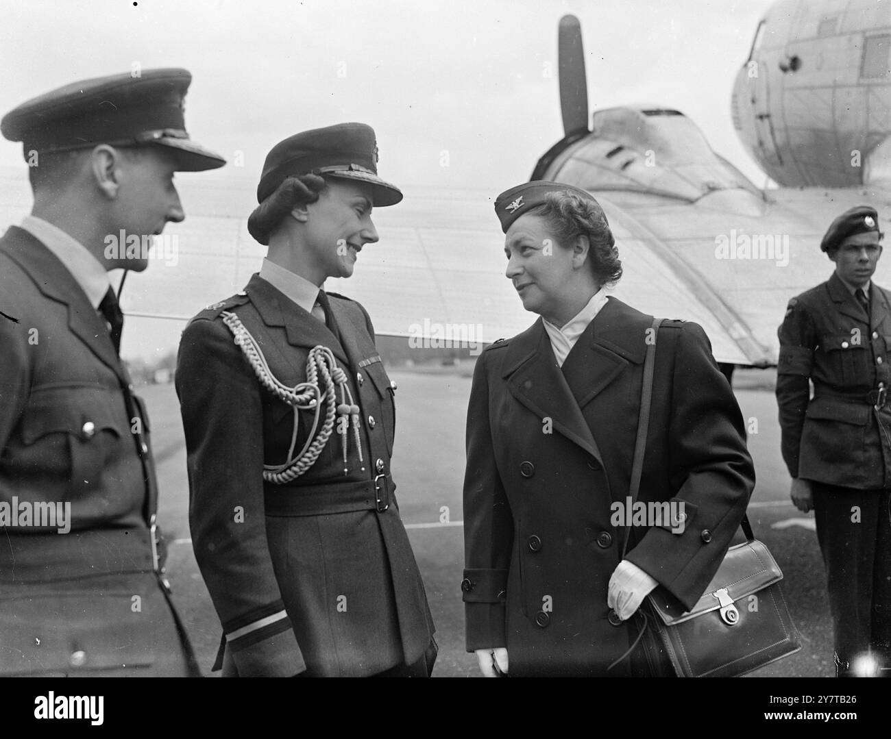 Raf uniform scarf Black and White Stock Photos & Images - Alamy