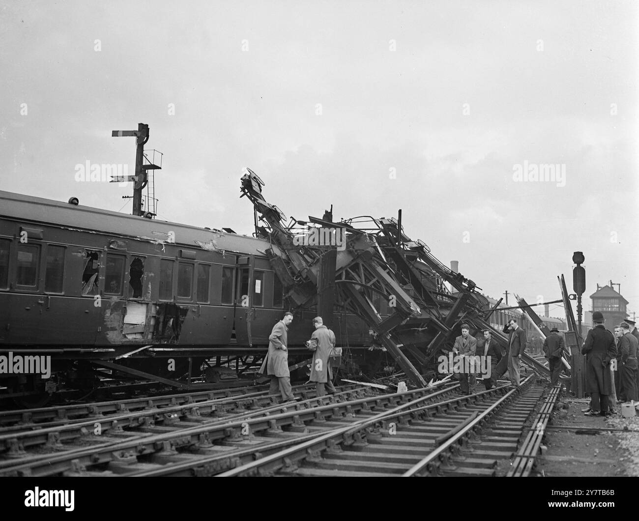 WRECKED GANTRY FALLS ACROSS DERAILED EXCURSION TRAIN 24 April 1950 ...
