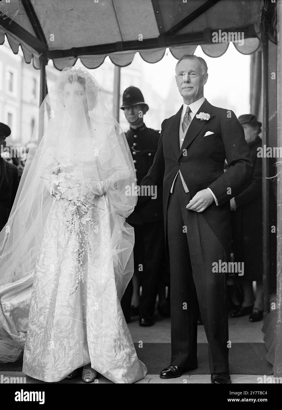MARRIED IN ST. MARYS, CADOGAN SQUARE 20 April 1950 Major the Hon ...
