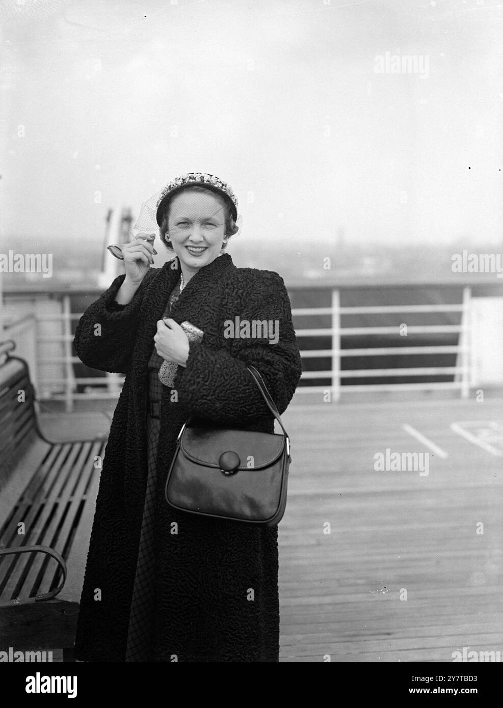 STAR OF CITY LIGHTS 20 April 1950 Mrs Florian Martini (Virginia ...