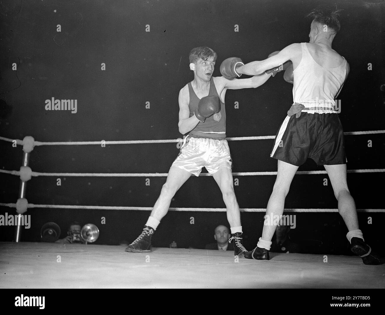 1950s boxing ring hi-res stock photography and images - Alamy