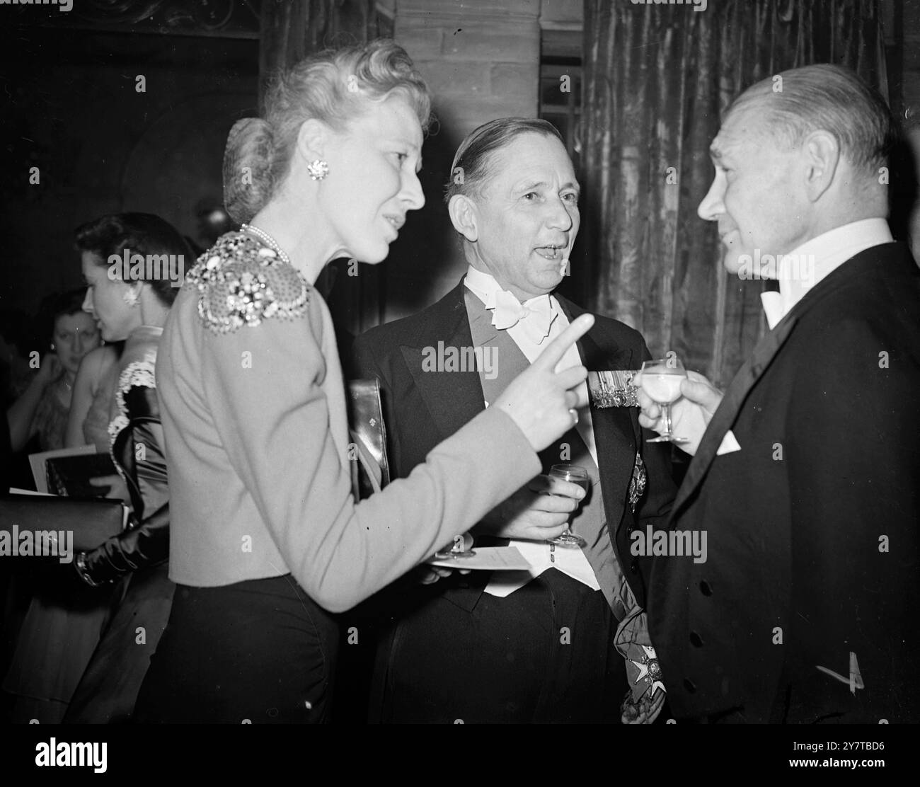 DIPLOMATIC POINT 19 April 1950 Lady Tedder used a finger to emphasise a ...