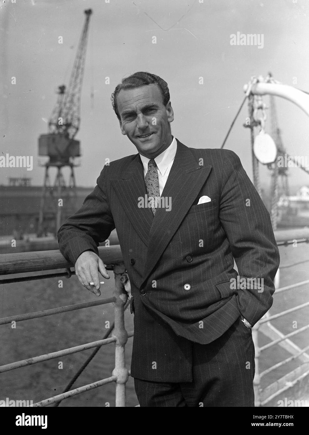 Injured aboard his Black and White Stock Photos & Images - Alamy