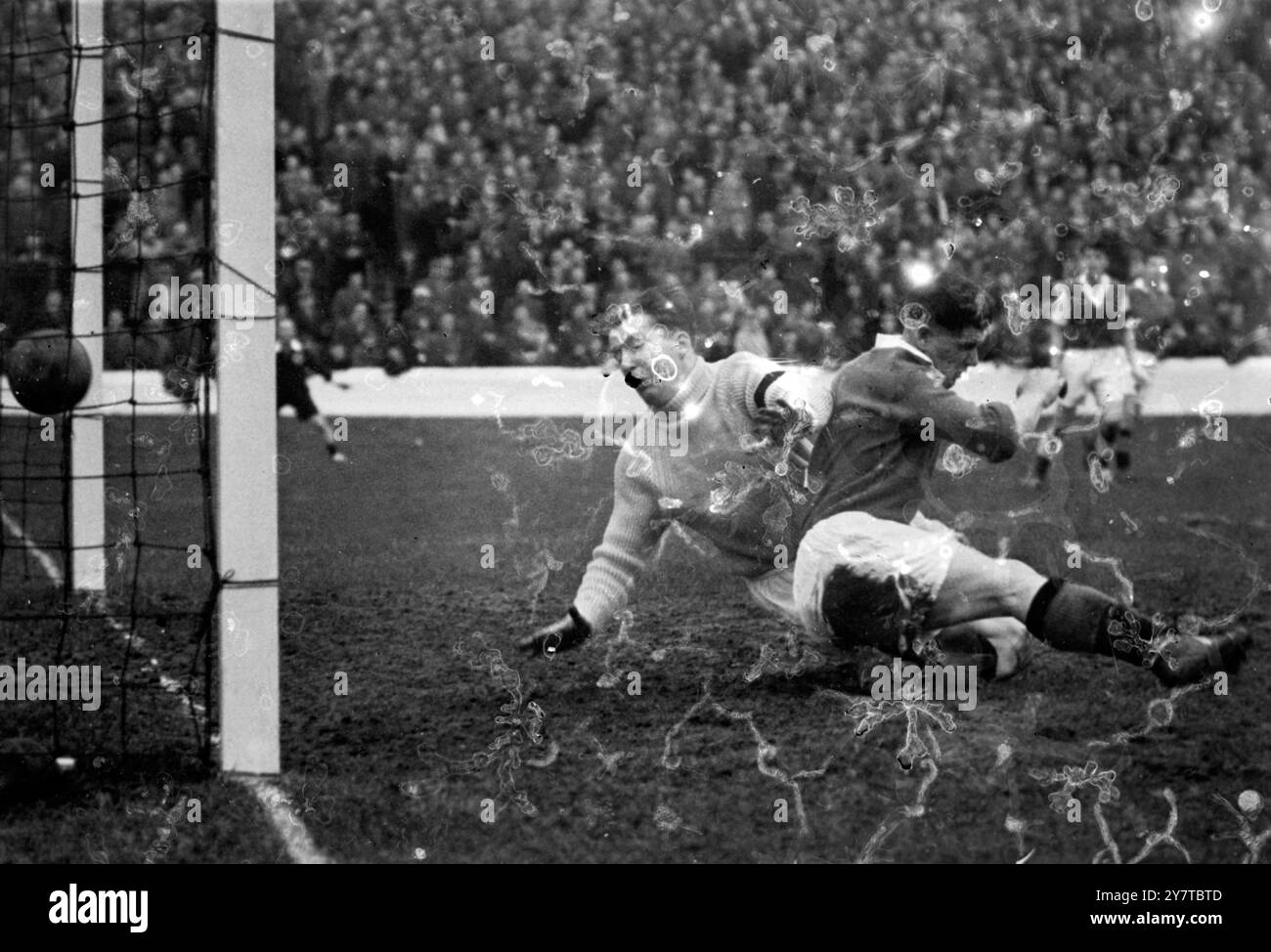 GLASGOW RANGERS DRAW WITH HIBS IN CUP SEMI FINAL Glasgow, Scotland ...