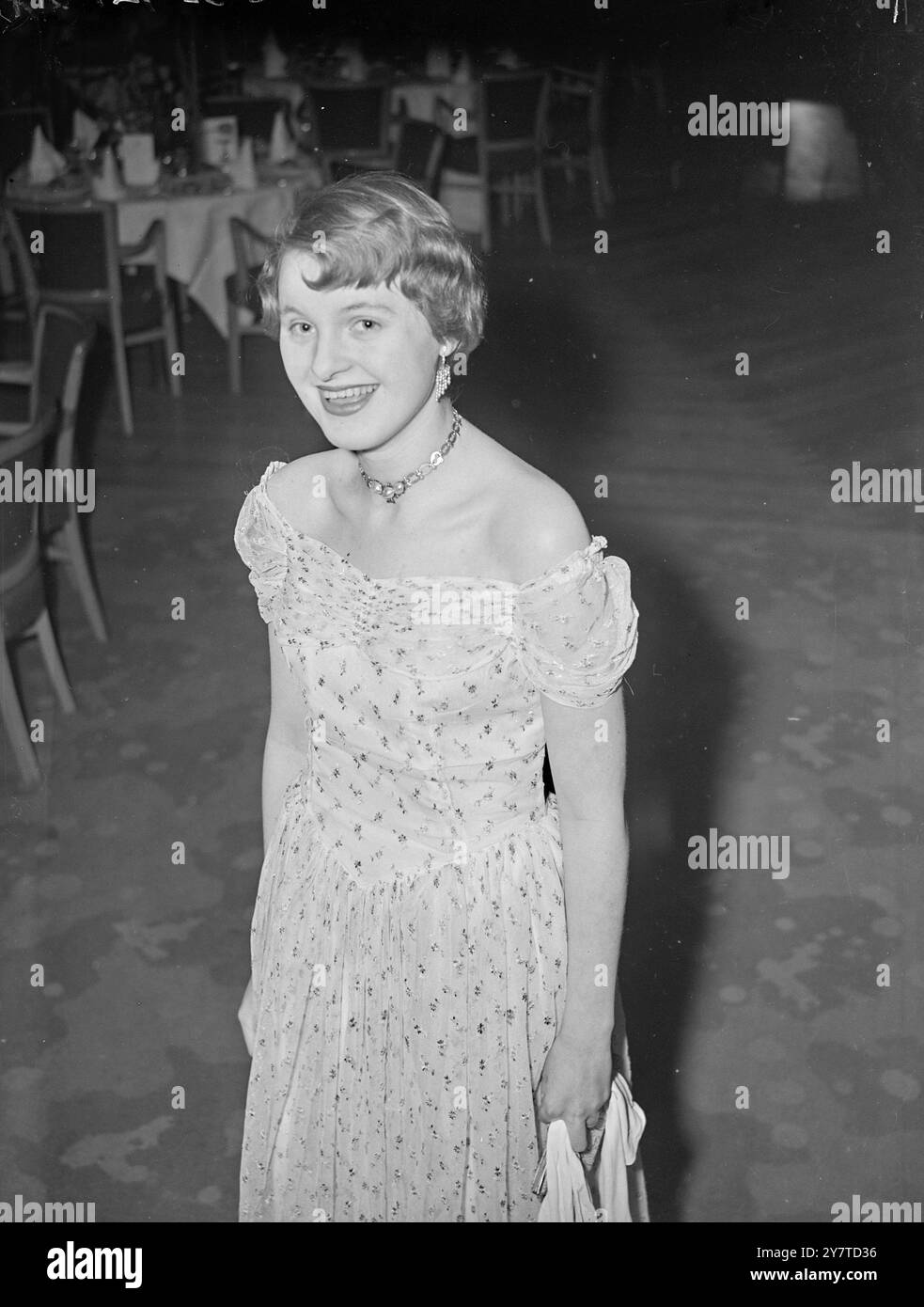 IRISH SMILE AT ST . PATRICK'S DAY DINNER Smiling is Miss AISLINN ...