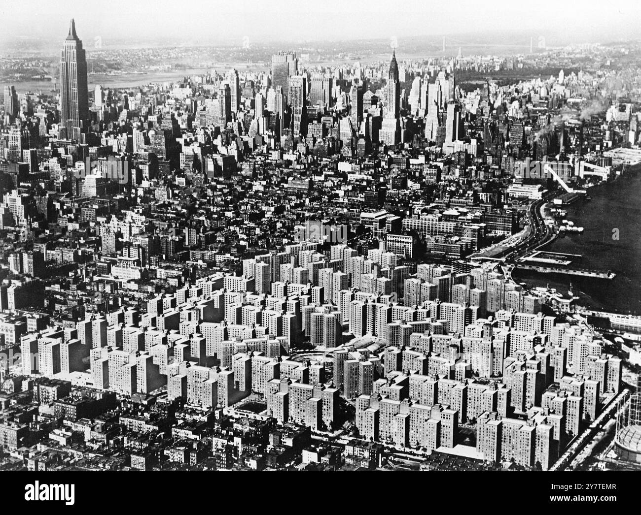 Metropolitan Life Building Empire Black And White Stock Photos Images