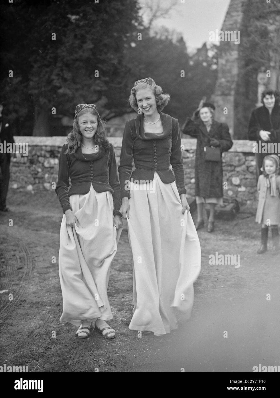 PEER'S SISTER WEDS SON OF BISCUIT MILLIONAIRE The Hon . Caroline Cecily ...