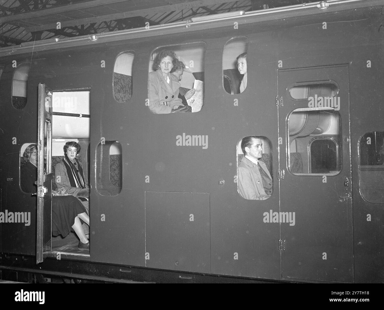 Loop 1 Black and White Stock Photos & Images - Alamy