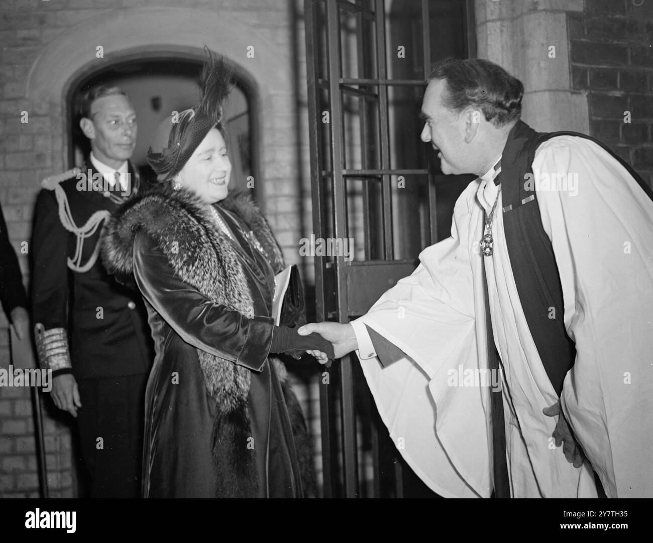 KING AND QUEEN AFTER ROYAL VOCTORIAN ORDER SERVICE Queen shaking hands ...