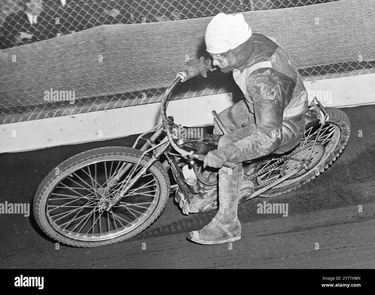 SLICK VIC VIC DUGGAN , Harringay captain and former world speedway ...